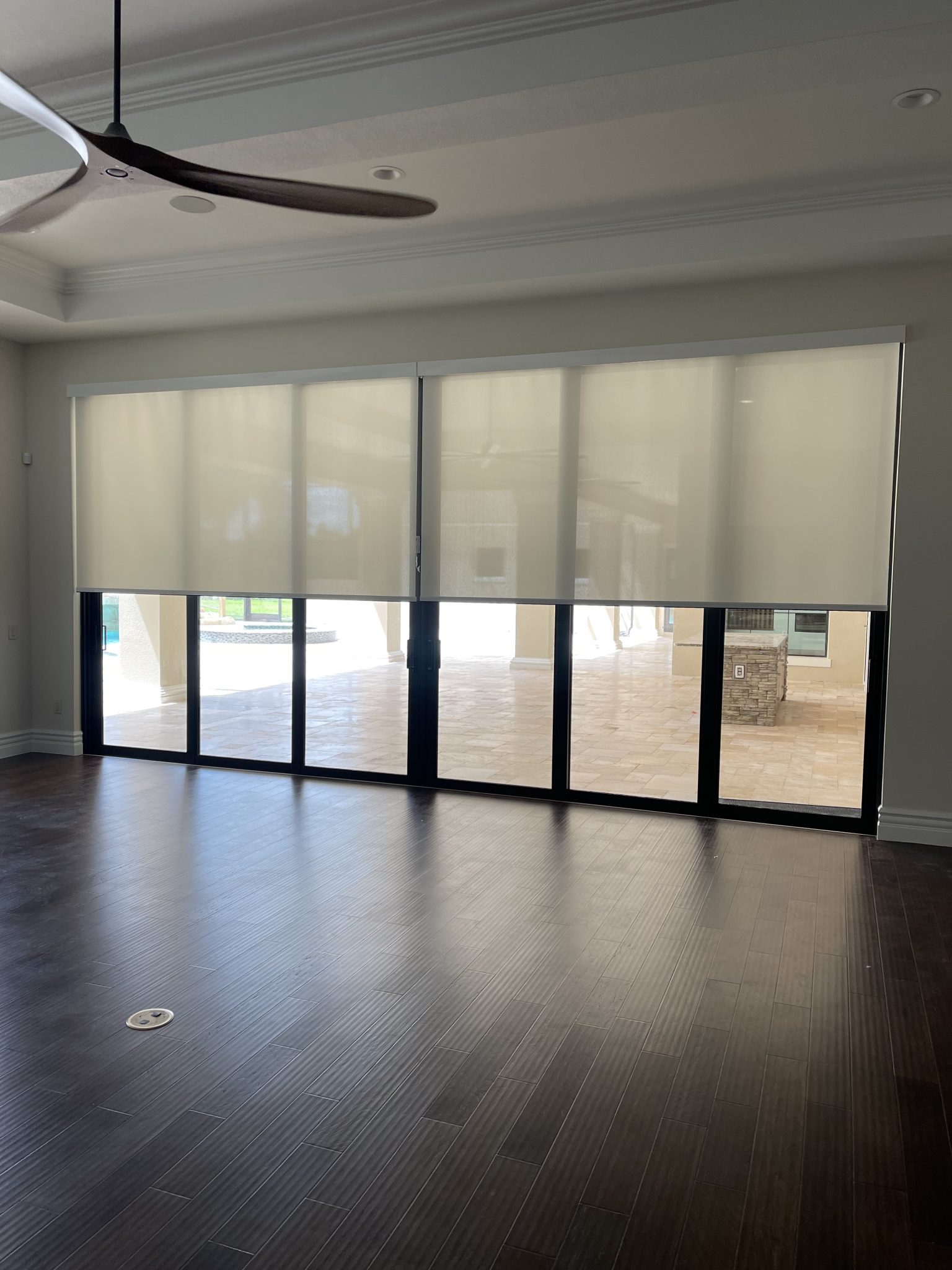 SUNSCREENS SHADES - Ambiance Shades & Blinds